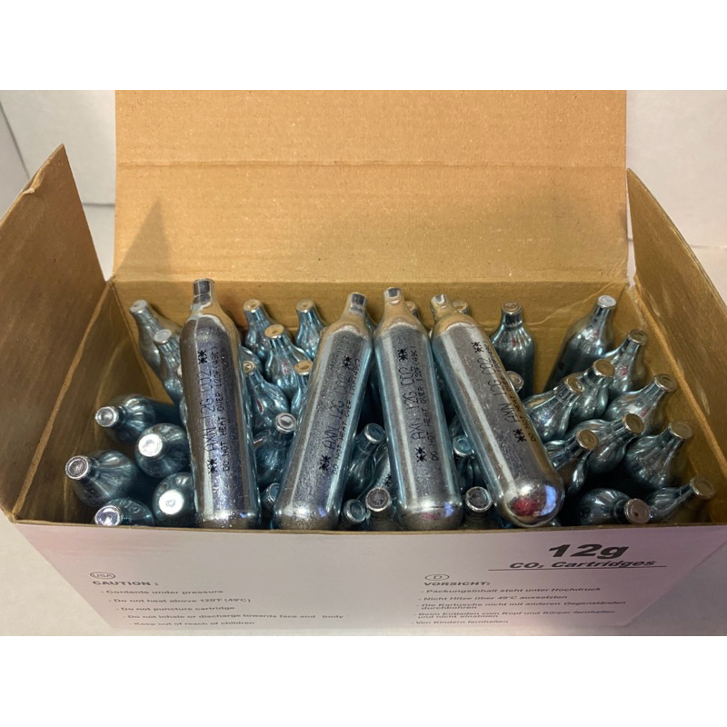 【現貨】 12克小鋼瓶 12g CO2 無螺牙 氣瓶 台製 cartridge 生存 | 蝦皮購物
