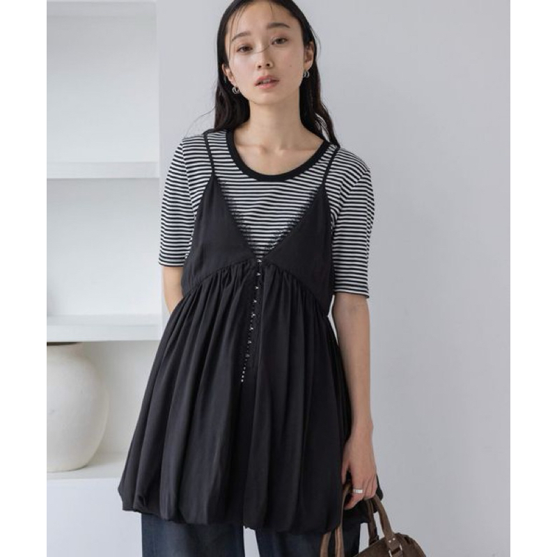 【現貨】jeanasis｜日單｜花邊V領 鈕扣 燈籠氣球下擺 疊穿 吊帶上衣 日系女裝 | 蝦皮購物