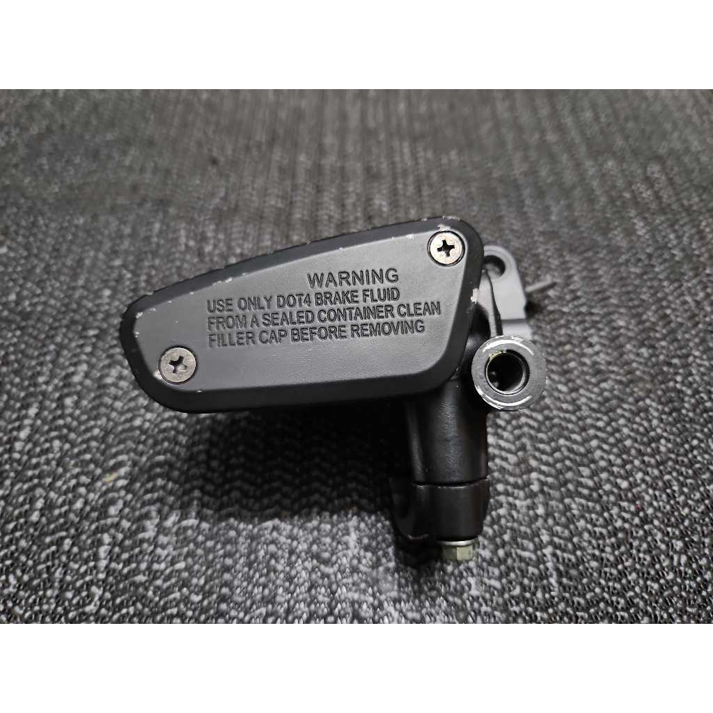 光陽原廠 KRV 180 右邊 前煞車 前剎車 AEE2 煞車主缸 油壓主缸 油壓總泵 油缸 煞車油缸 主缸 | 蝦皮購物