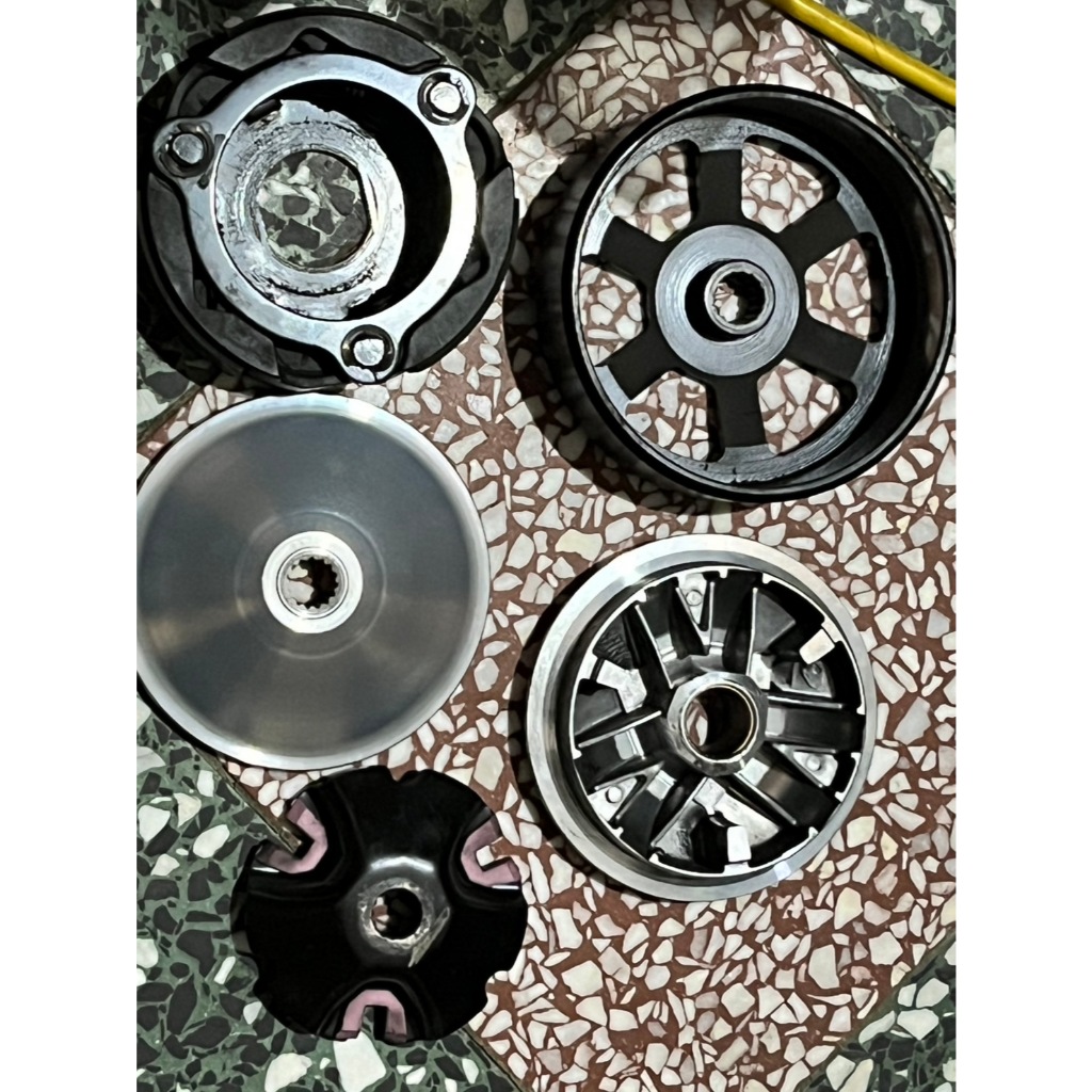 勁戰1～5代 專用 前組只跑四千公里 後組跑了七千公里 前組SCRK 後組離合器SCRK 碗公仕輪的 功能都正常 | 蝦皮購物