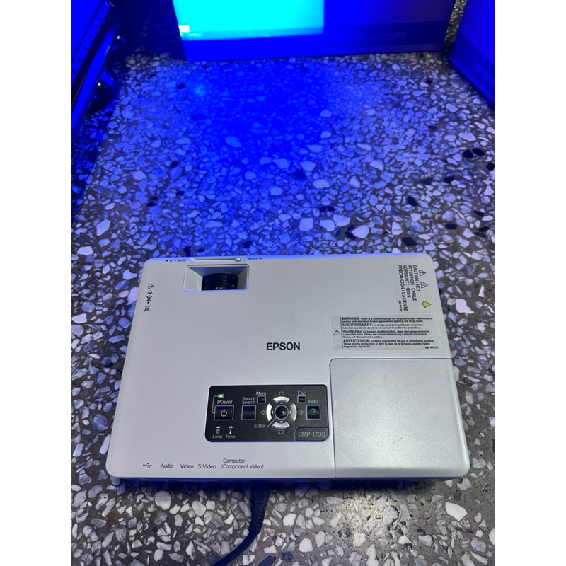 Epson EMP-1700投影機-比買一顆燈泡還便宜 | 蝦皮購物
