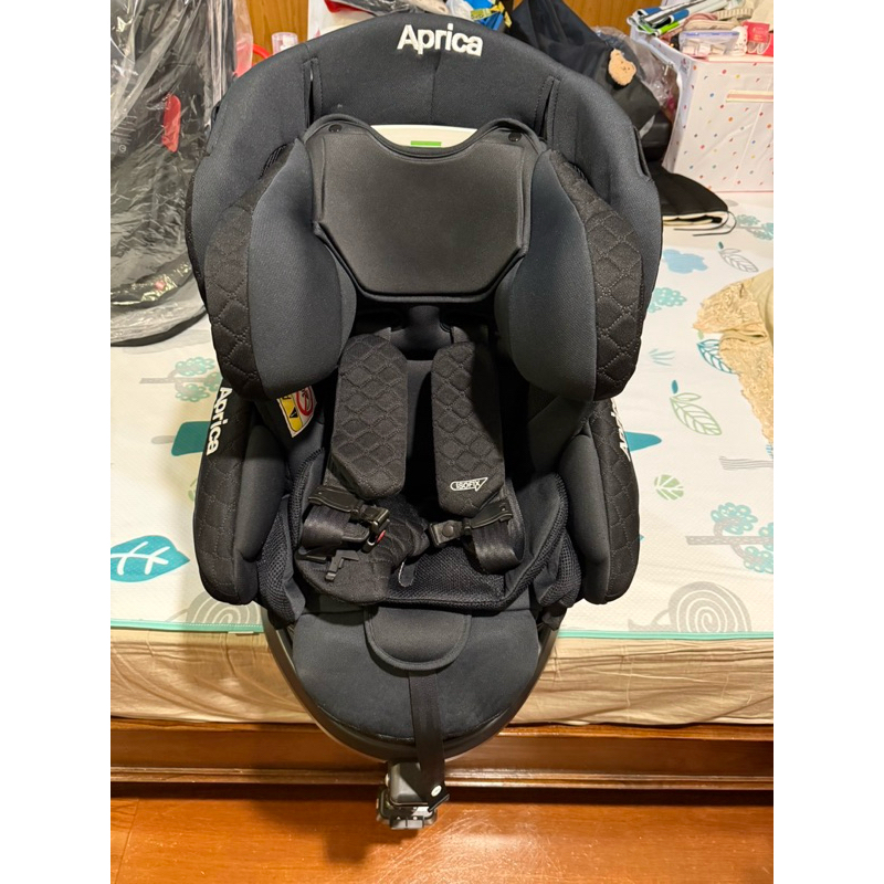 （二手）aprica Fladea grow ISOFIX Premium平躺型嬰幼兒汽車安全臥床椅 | 蝦皮購物