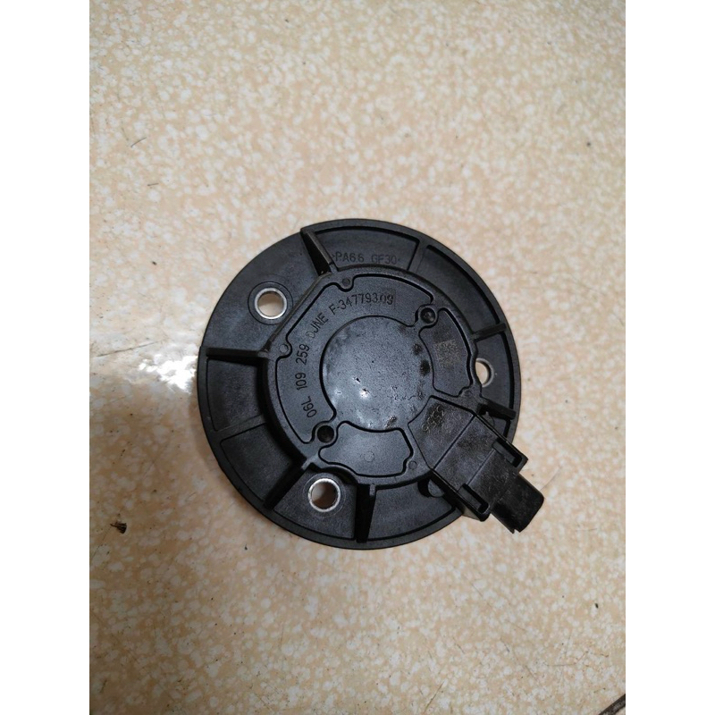 VAG 可變電磁閥 可變正時06L109259 二手拆車件，非全新品 | 蝦皮購物