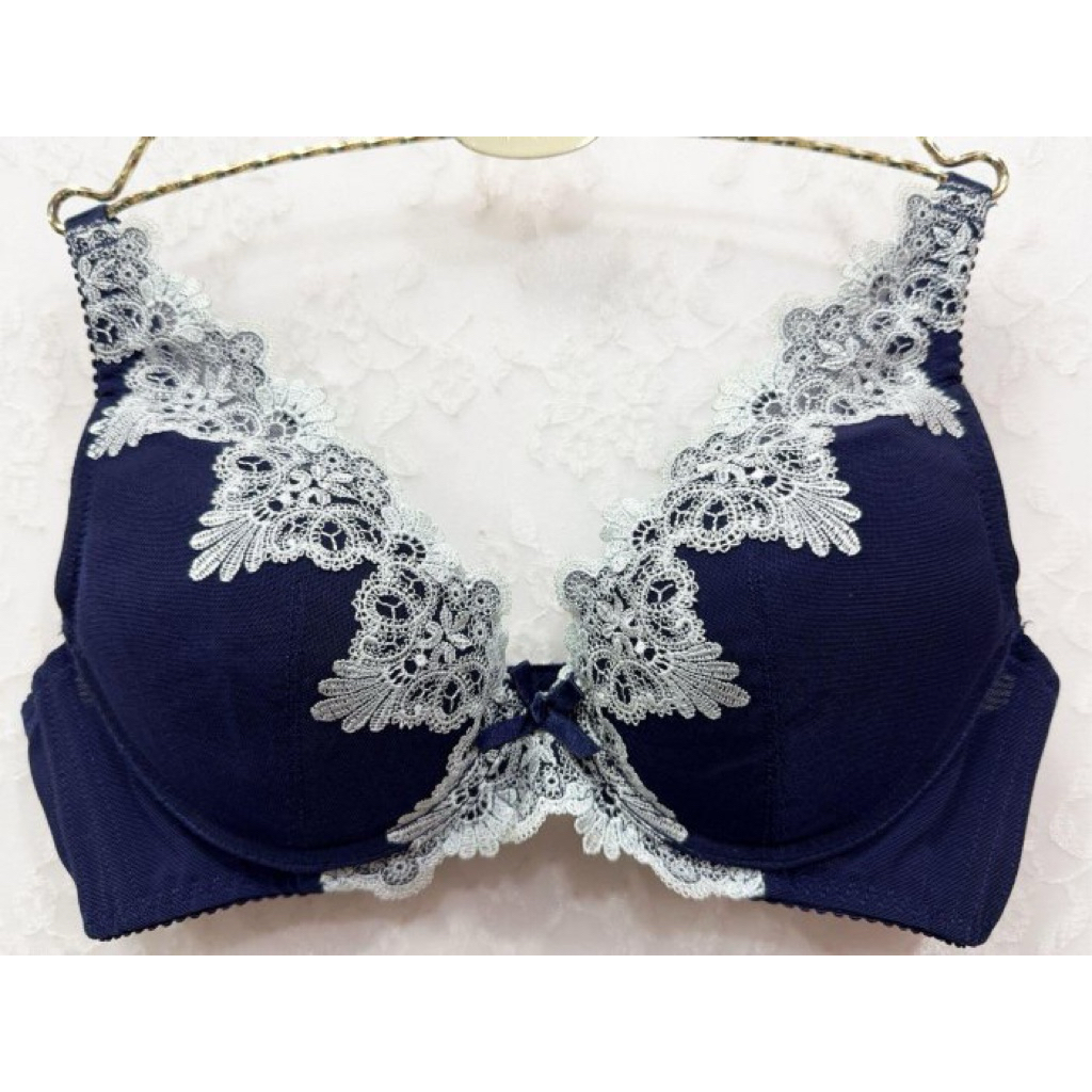 蕾黛絲 32/70B，厚罩杯，請詳細參閱「商品詳情」。 | 蝦皮購物