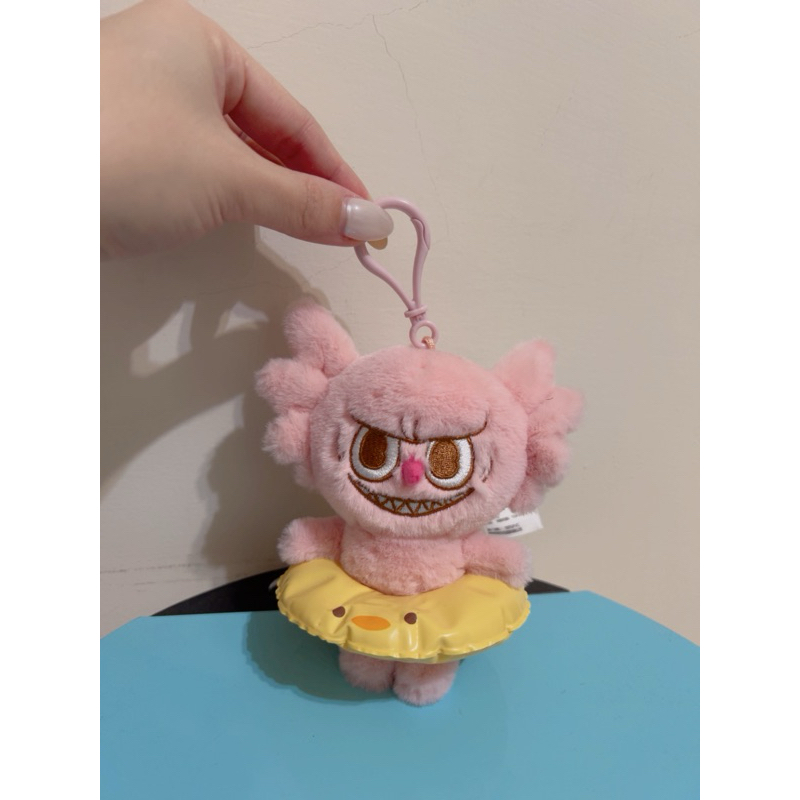 樂園限定 Labubu 泳圈毛絨 PIPPO款 | 蝦皮購物