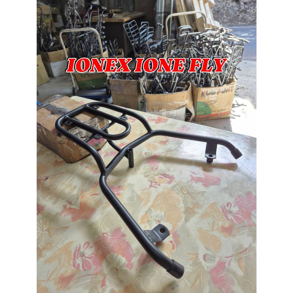 KYMCO Ionex ione fly 機車後置物箱架/漢堡箱架/後箱架/後架/貨架 | 蝦皮購物