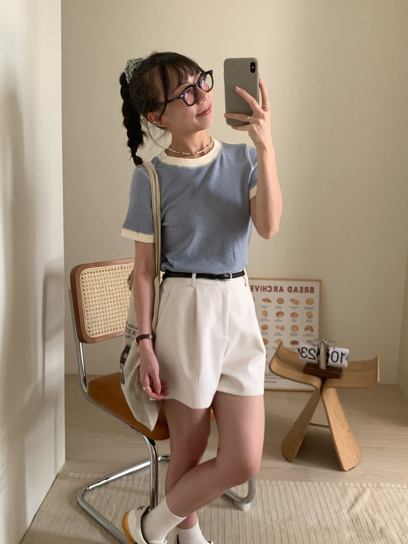 Mooyi-現貨｜反車線撞色條紋TEE(2colors) | 蝦皮購物