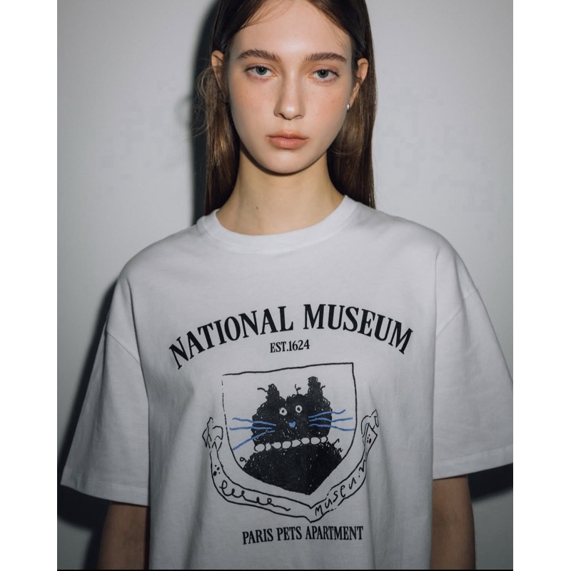 PAZZO (全新) MIT NATIONAL MUSEUM 寵物手繪 TEE（白S/鐵灰S） | 蝦皮購物