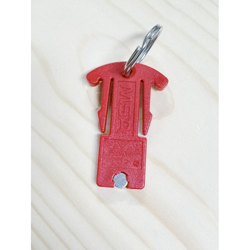 390《台灣現貨》MSA Motion Scout 個人警報器 SOS救命器-生命偵測 個人安全警報器 勞檢要求鑰匙型 | 蝦皮購物