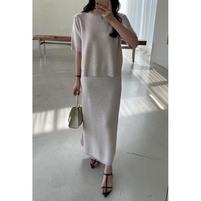 DPS正韓 東大門 韓國代購 初春羊毛坑條圓領針織裙套裝 coco m.moi 預購 羊毛 坑條 圓領 針織 長裙 套裝 | 蝦皮購物
