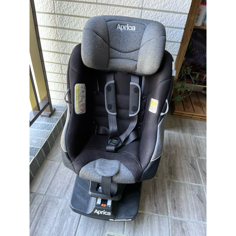 Aprica愛普力卡 plus 新型態迴轉式座椅 Aprica Cururila plus isofix | 蝦皮購物