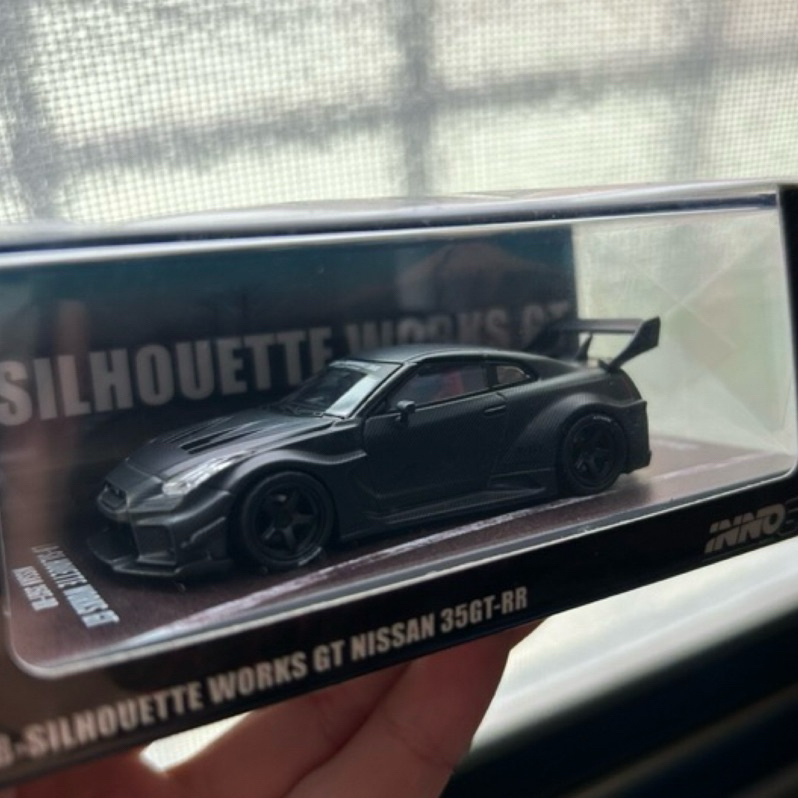 現貨💕 快速出貨🚚 INNO NISSAN GTR R35 LBWK 35GT-RR 卡夢消光黑 | 蝦皮購物