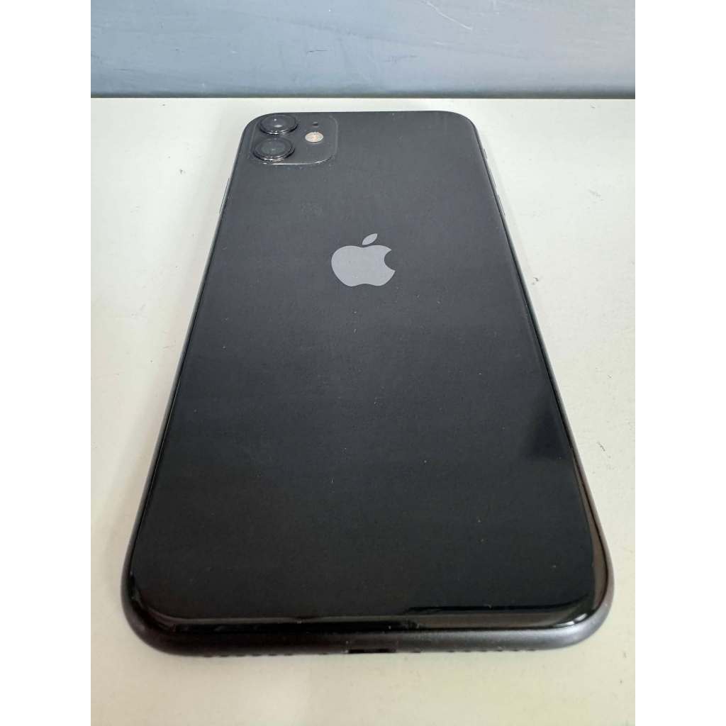 【Apple蘋果】iPhone 11 64G 黑 二手 功能正常 外觀正常使用痕跡 無維修紀錄 附原盒裝 $5000 | 蝦皮購物