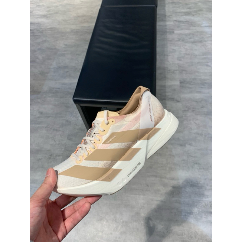 ADIDAS ADIZERO ADIOS PRO 4 沙色 粉 慢跑鞋 馬牌底 女鞋 JR6359 | 蝦皮購物