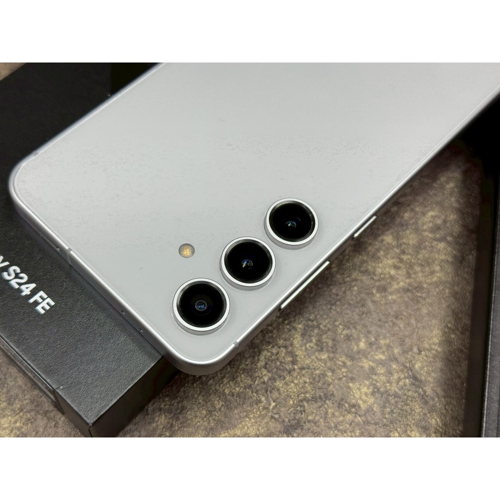 SAMSUNG Galaxy S24 FE (8+256G) | 蝦皮購物
