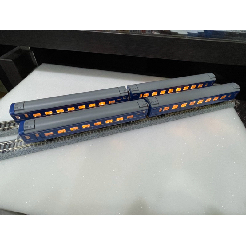 TOMIX 2手 客車廂 藍皮車廂 室內燈 密連勾 24系 金帶 4輛合售 N規 鐵道模型 | 蝦皮購物