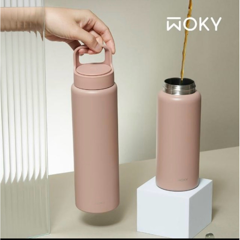 WOKY 沃廚 輕芯鈦瓷提手運動保溫瓶850ml-畔粉 | 蝦皮購物