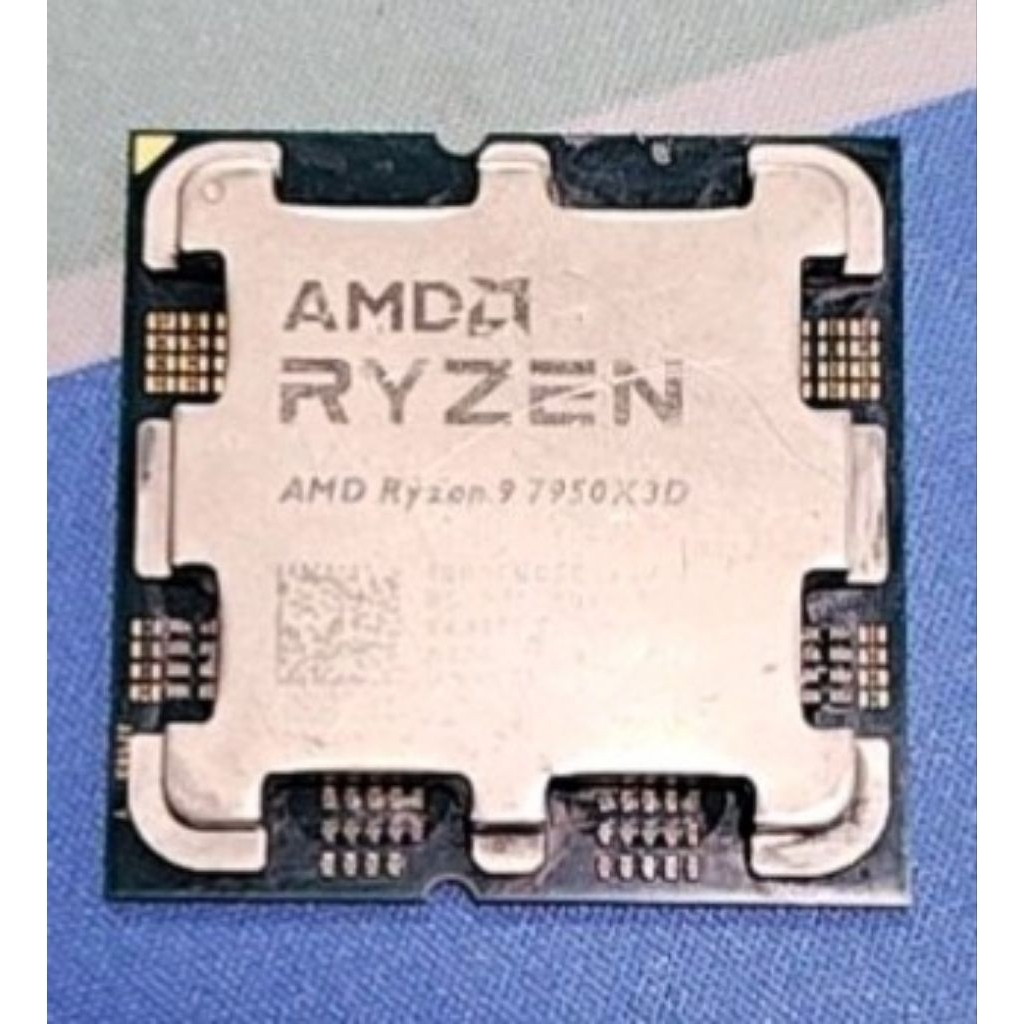 AMD R9 7950X3D散裝正式版，我很醜可是功能一切正常 | 蝦皮購物