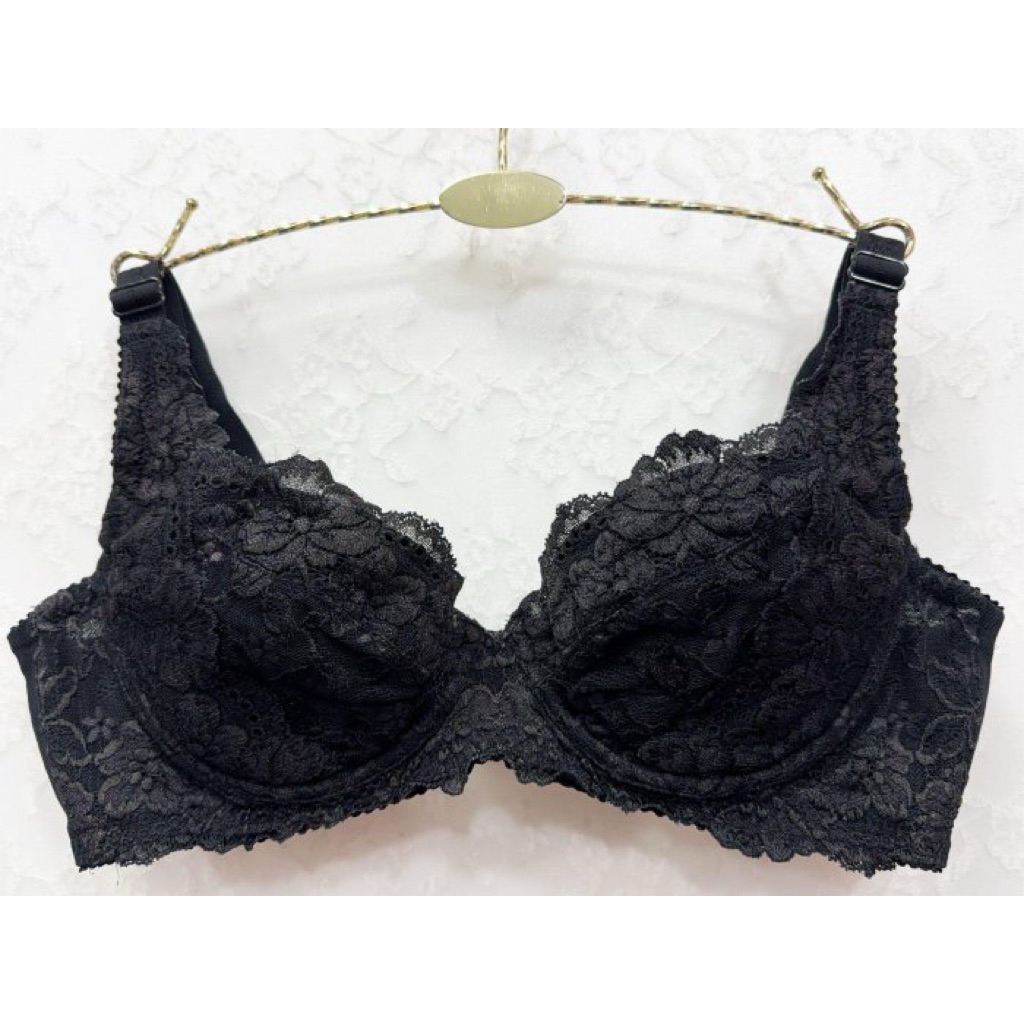 華歌爾 34/75B，薄罩杯，請詳細參閱「商品詳情」。 | 蝦皮購物