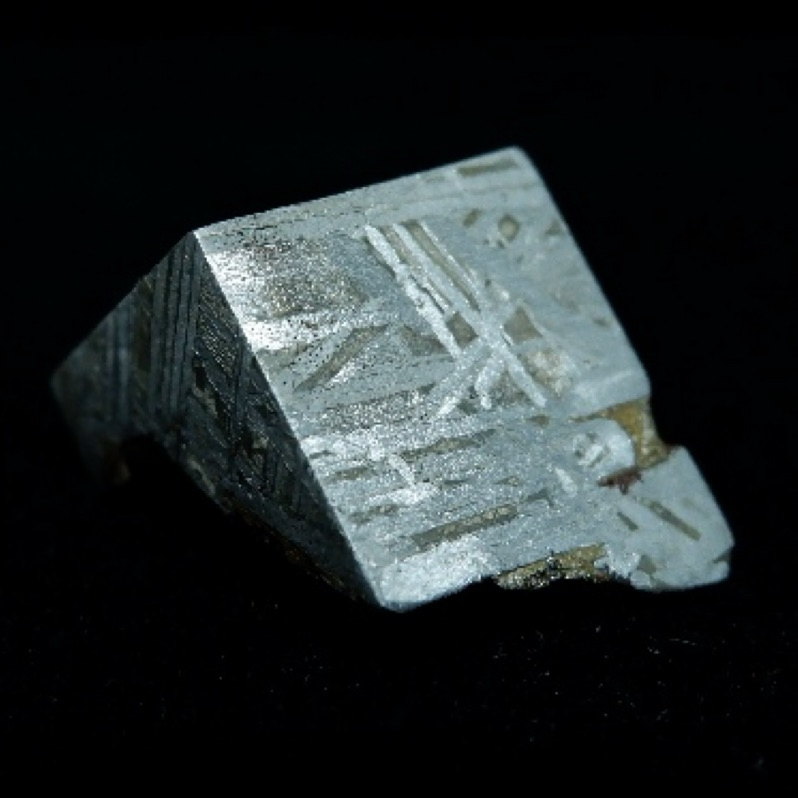 『梓石此刻』阿勒泰鎳鐵隕石(八面體結構) Aletai 約81g 天鐵 鐵隕石 | 蝦皮購物