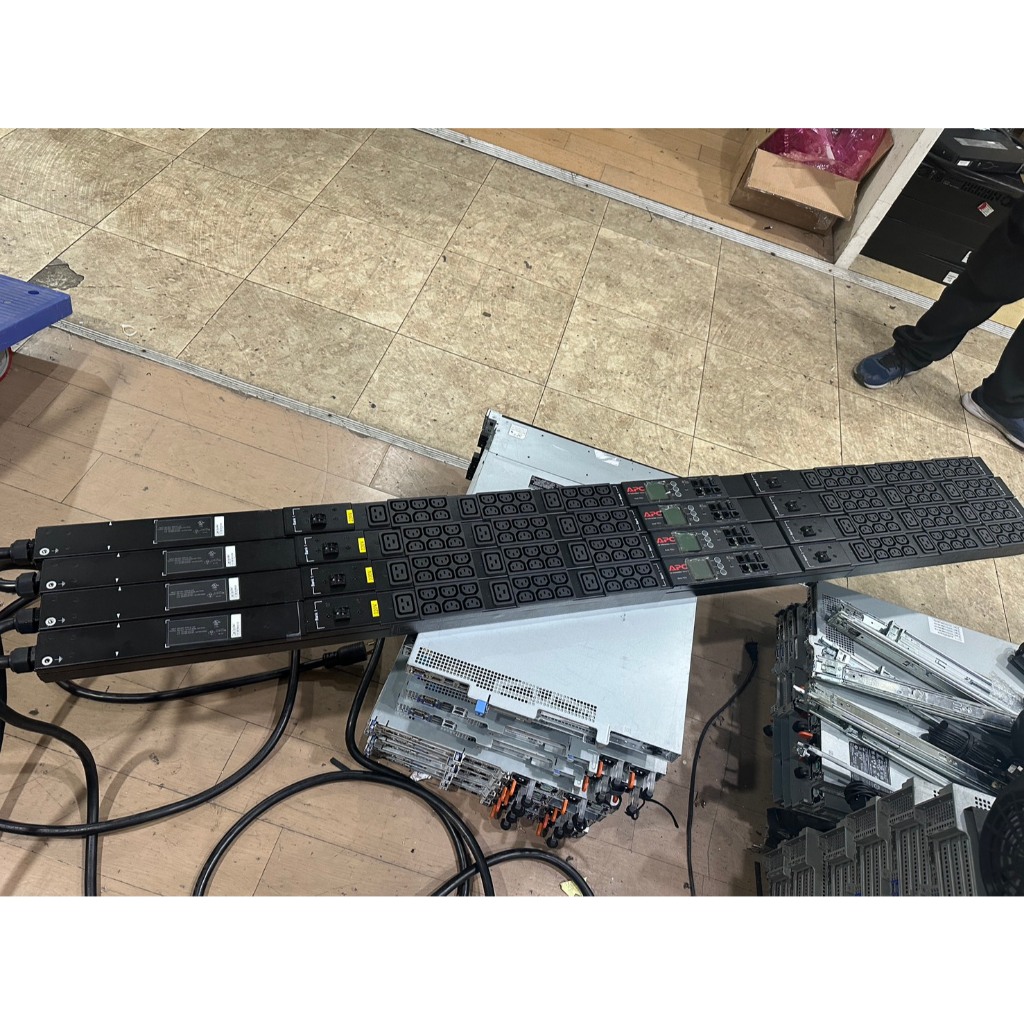 ☆APC☆ AP8841機架式PDU/IT機房/機櫃(排插)/共有10組 | 蝦皮購物