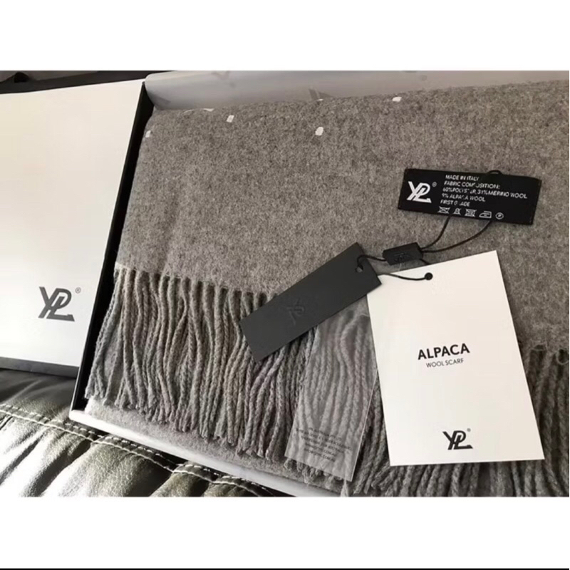 [二手] 澳洲 YPL 羊駝絨星空圍巾 女神張鈞甯同款 | 蝦皮購物