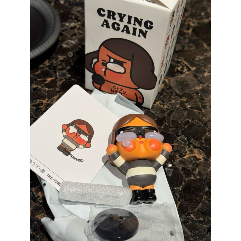 POPMART 泡泡瑪特 CRYBABY 哭娃 眼淚工廠 正品 確定款 06 The Robber | 蝦皮購物