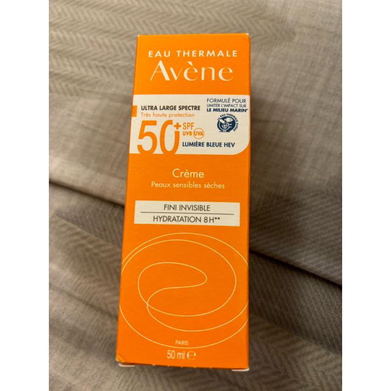 Avene Ultra-Broad Spectrum SPF 50+ 防曬乳 | 蝦皮購物