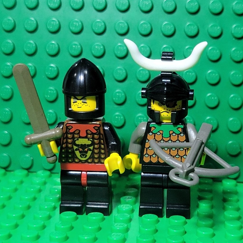 免運樂高 Lego 4819 城堡系列(兩隻一起賣) 2000年 絕版 牛國 獨眼龍 士兵 徵兵 古代士兵 士兵 | 蝦皮購物