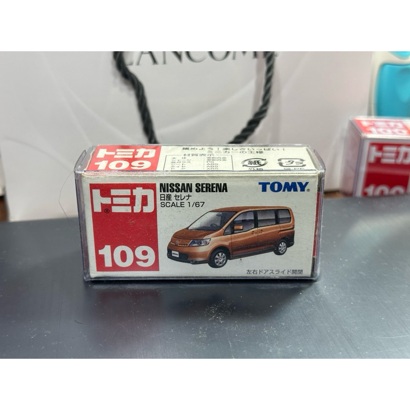 Tomica 100 Nissan Serena | 蝦皮購物
