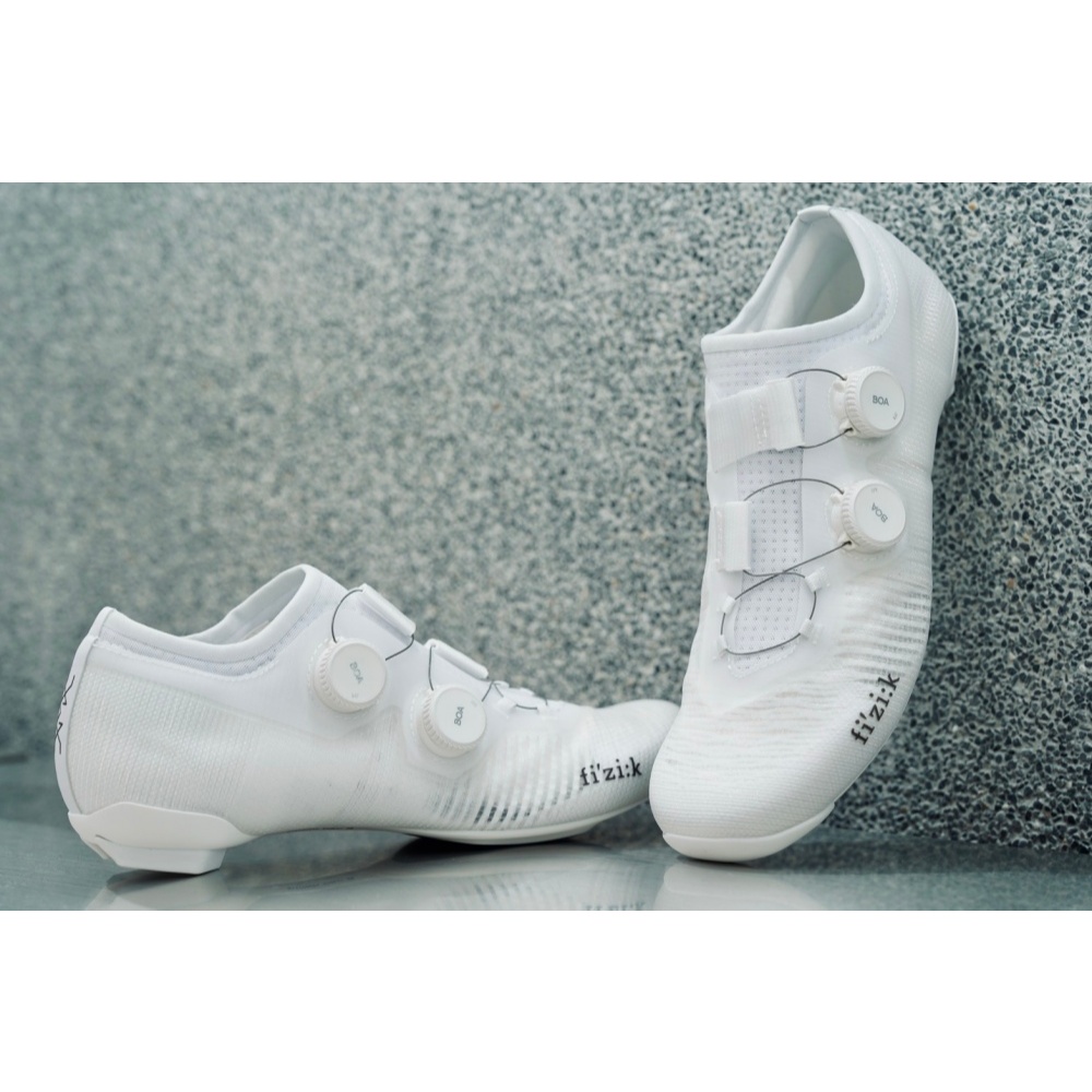 [SIMNA BIKE] FIZIK VENTO VEGA CARBON 輕量一級卡鞋 白色 | 蝦皮購物