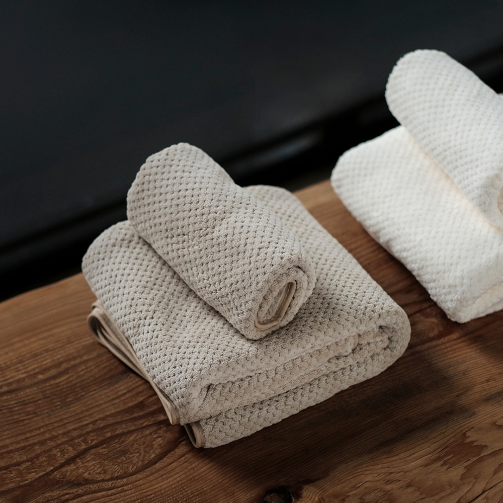 mooin mooin 目隱菠蘿毛巾 自訂款 居家生活 浴室 毛巾 浴巾 洗臉巾 手巾 菠蘿格 | 蝦皮購物