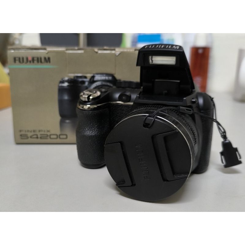 近全新 附配件 FUJIFILM FinePix S4200 數位相機 富士S4200數位相機 24倍變焦長砲類單相機 | 蝦皮購物