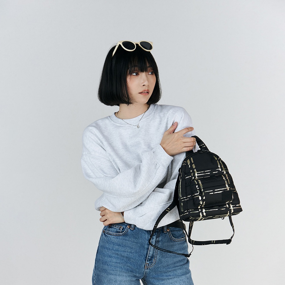 【CIPU】Airy 後背包 空氣包 大容量 媽媽包 雙肩包 防潑水 多隔層 減壓 (ECO黑燦金) | 蝦皮購物