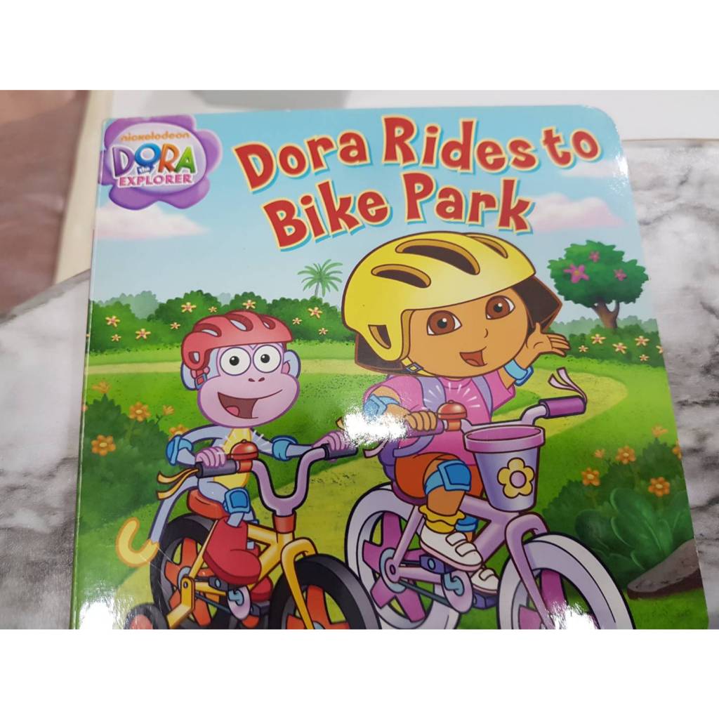 Dora the explorer Dora Rides to Bike Park 原文書 | 蝦皮購物