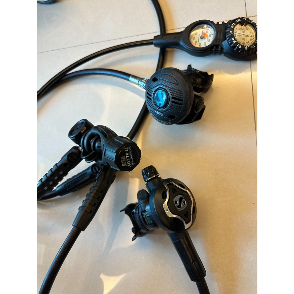 Scubapro MK25 Ti Alloy一級頭+S600二級頭+R190備用二級頭（保留中請勿下單） | 蝦皮購物