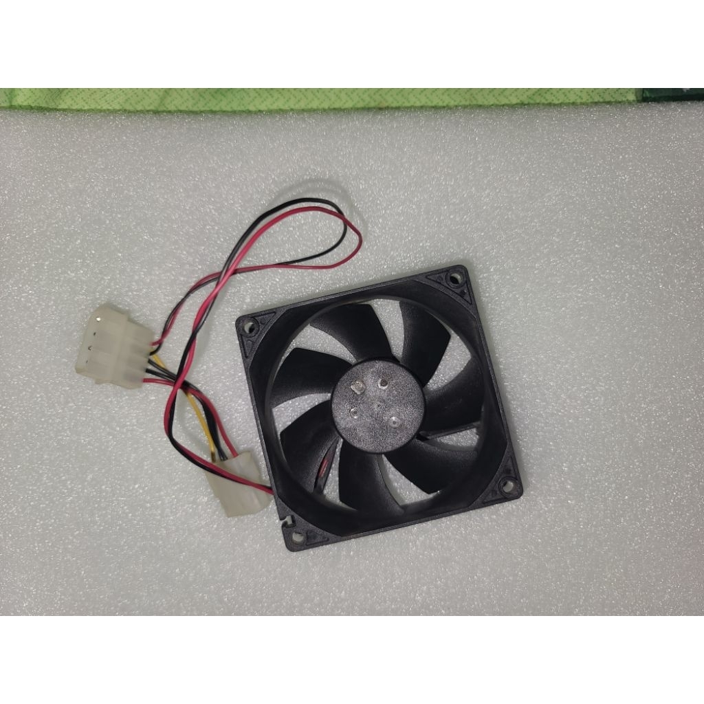 8cm 大4p系統風扇 機殼風扇 電腦風扇 中古良品 | 蝦皮購物