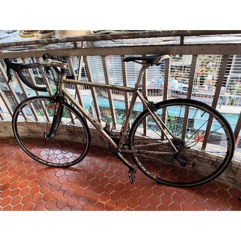 台灣雲豹Rikulau 優質鉻鉬公路車旅遊自行車 – Promenade | 蝦皮購物