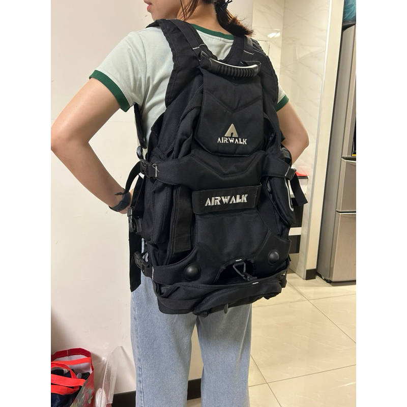 Airwalk💎空氣走路 後背包 運動背包 登山背包 運動後背包 球類背包 戶外 露營 健身背包🔥可刷卡貨到付款 | 蝦皮購物
