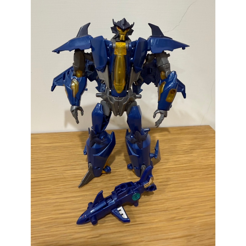 變形金剛 TFP 日版 駭翼 領袖之證 Dreadwing 初版 V級 Prime RID 非傳承 遺產 天震 | 蝦皮購物