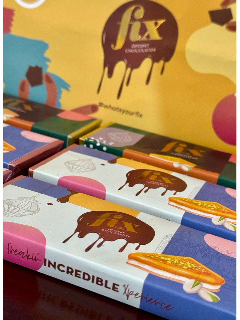 《FIX Dessert Chocolatier》正宗杜拜開心果巧克力 網路爆紅正品 杜拜直送台灣現貨 | 蝦皮購物