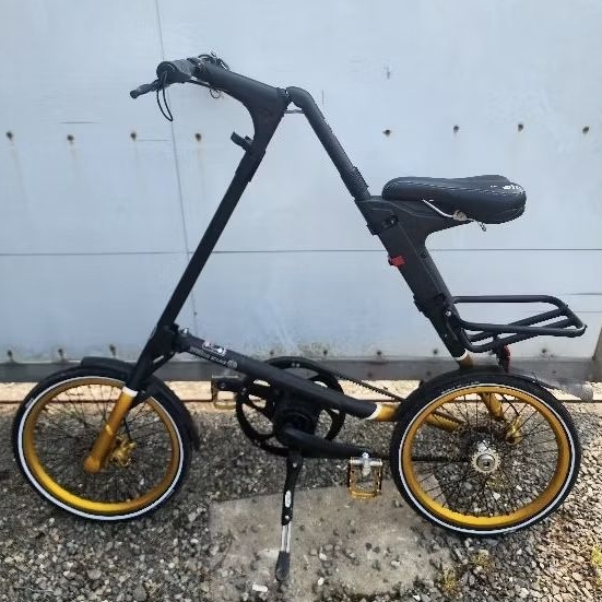 車還在！不在會下架*** strida evo 3 ***黑金消光限量特別版，內變3速，市面稀有 | 蝦皮購物