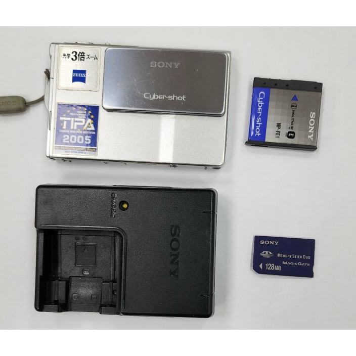 [崴勝3C] 二手 Sony Cybershot DSC-T7 CCD 懷舊超薄卡片相機 (日文機) | 蝦皮購物