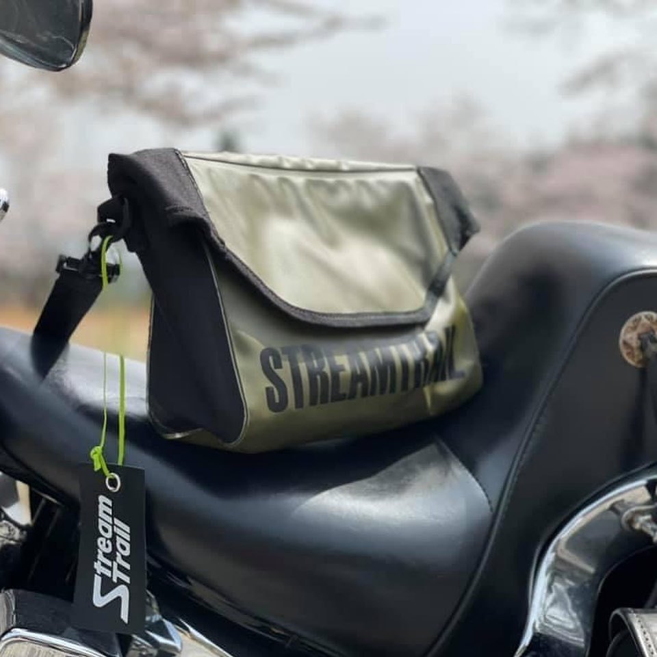 日本Stream Trail 戶外防水包- BREAM 休閒單肩郵差包- 陸軍綠(輕便好看) | 蝦皮購物