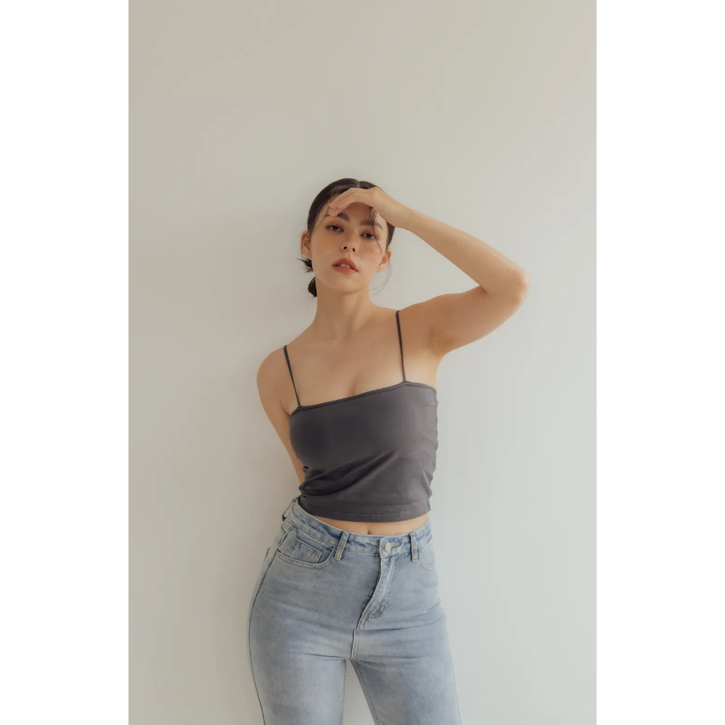 (全新) Beigy | 爆乳Bra Top 3.0 短版 附薄/厚胸墊 (鐵灰S/膚S) | 蝦皮購物