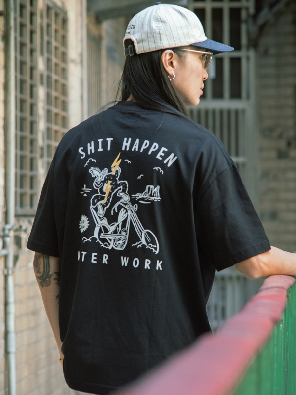 ''AFTER WORK'' SHIT HAPPEN T-SHIRT 白/黑 | 蝦皮購物
