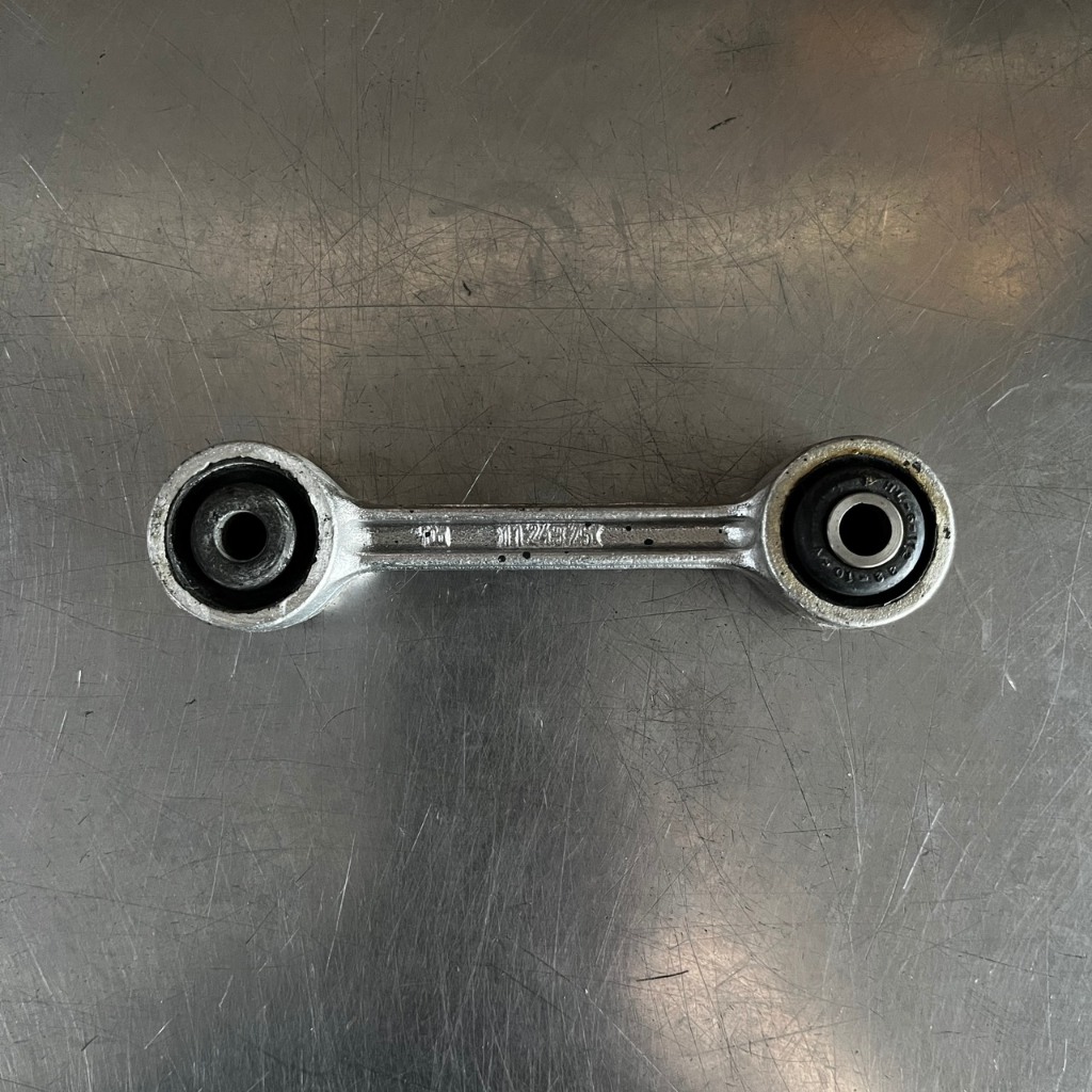 寶馬BMW E30 E36 E28 E34 E23 E24 1976- 後李仔串 李子串 防傾桿平衡桿 穩定桿 | 蝦皮購物