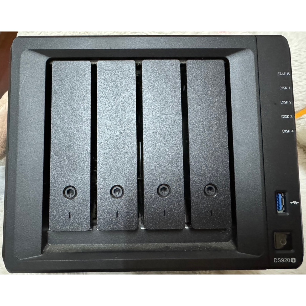 Synology DS920+ NAS 主機 | 20GB RAM | 雙 1TB SSD快取 | 功能正常 附盒裝配件 | 蝦皮購物