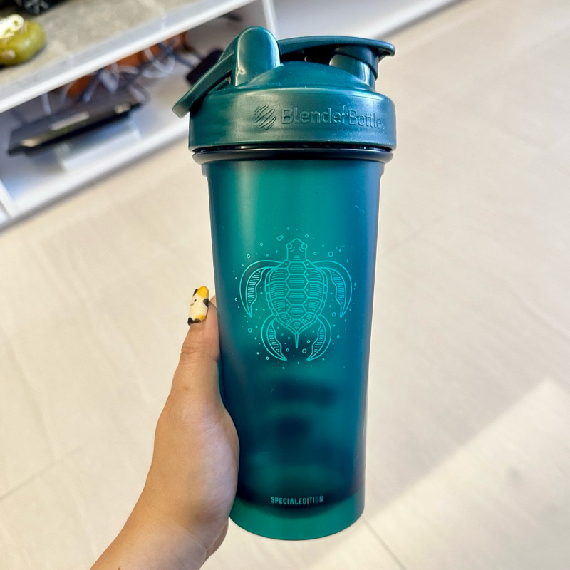已保留【BlenderBottle】Classic V2｜限量特色款28oz 828ml 無攪拌球 | 蝦皮購物