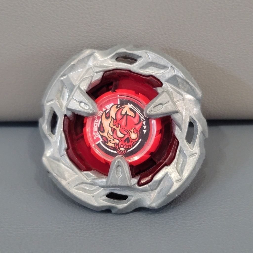 BX-02 惡魔紅鐮｜正版二手 戰鬥陀螺X｜ TOMY TARARA | 蝦皮購物